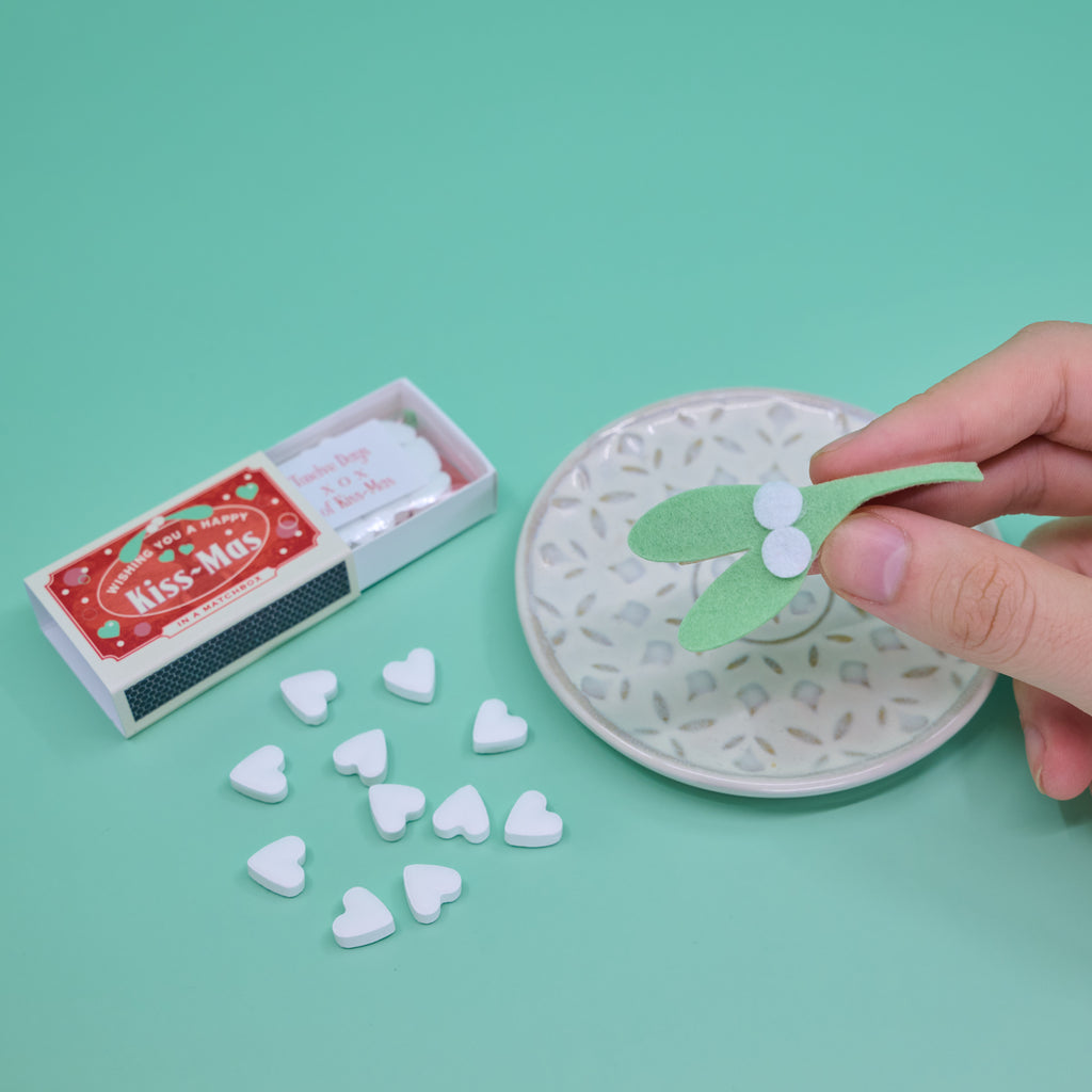 Mini Matchbox Gift with 12 mini heart Mints & Felt Mistletoe